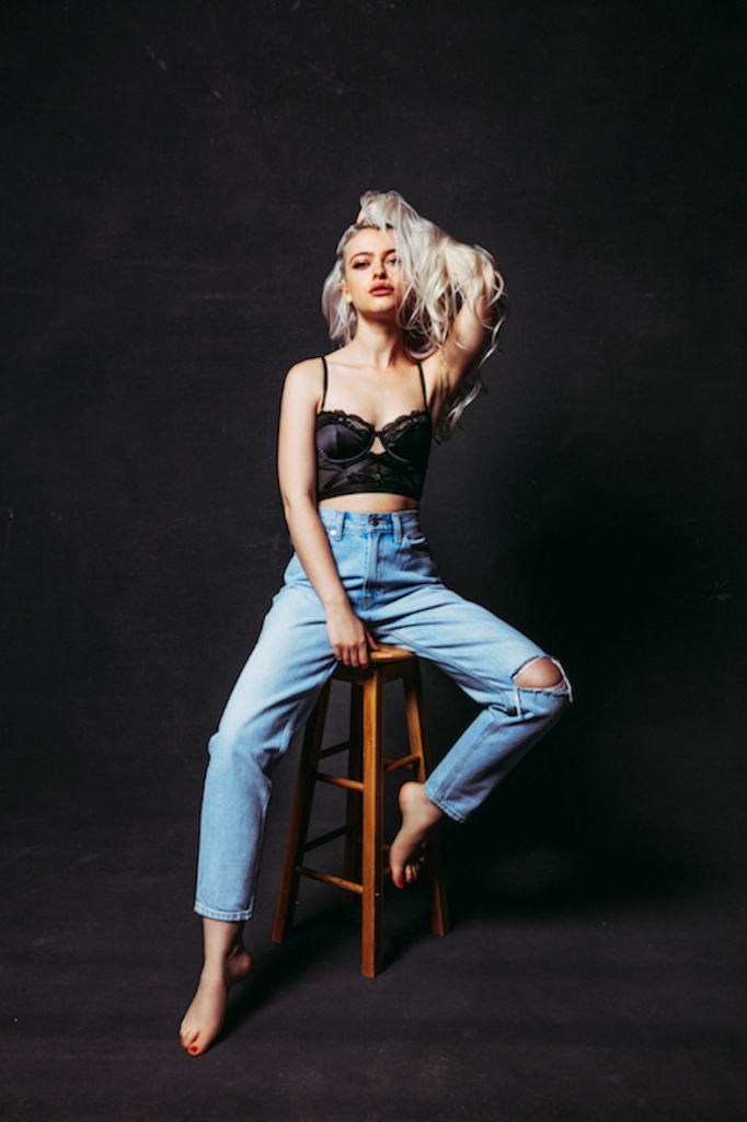 Alice Chater is the triple-threat pop star we need in 2019