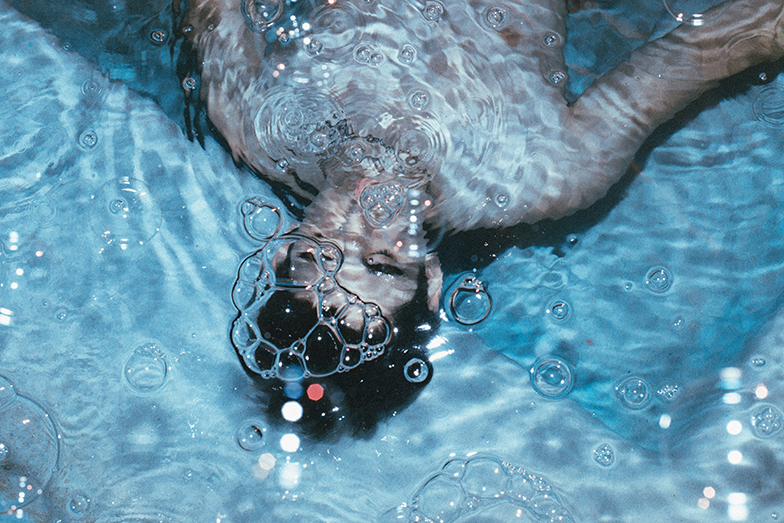 Elliot Jones talks dreamy new single I'm In Love and the albums that ...